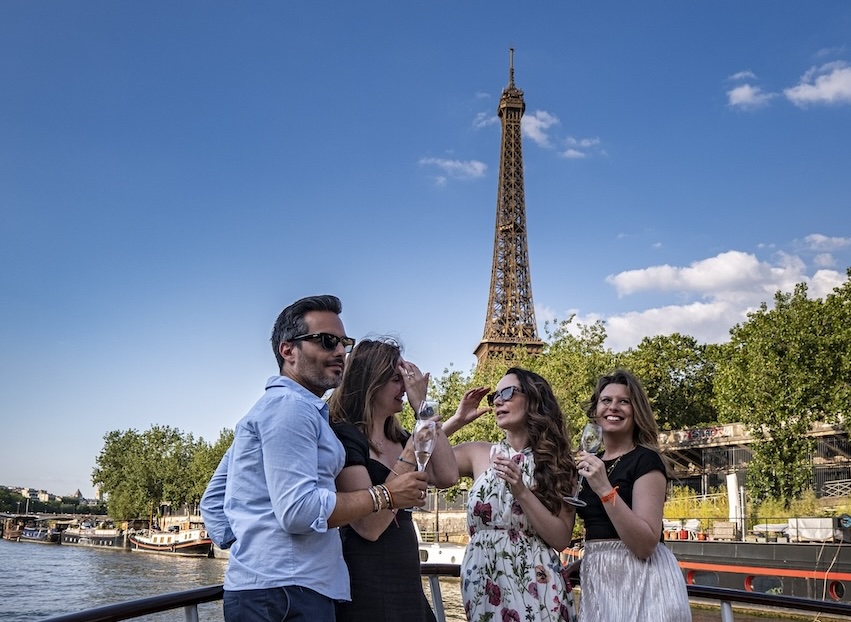 Best Ways to Experience the Eiffel Tower Without the Crowds